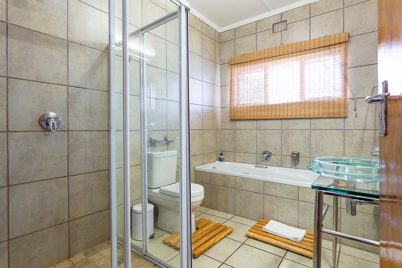 Room 4 - Colesview Guest House